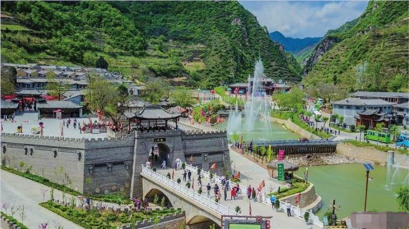 In official history, Hao Zhao defeated Zhuge Liang's tens of thousands ...