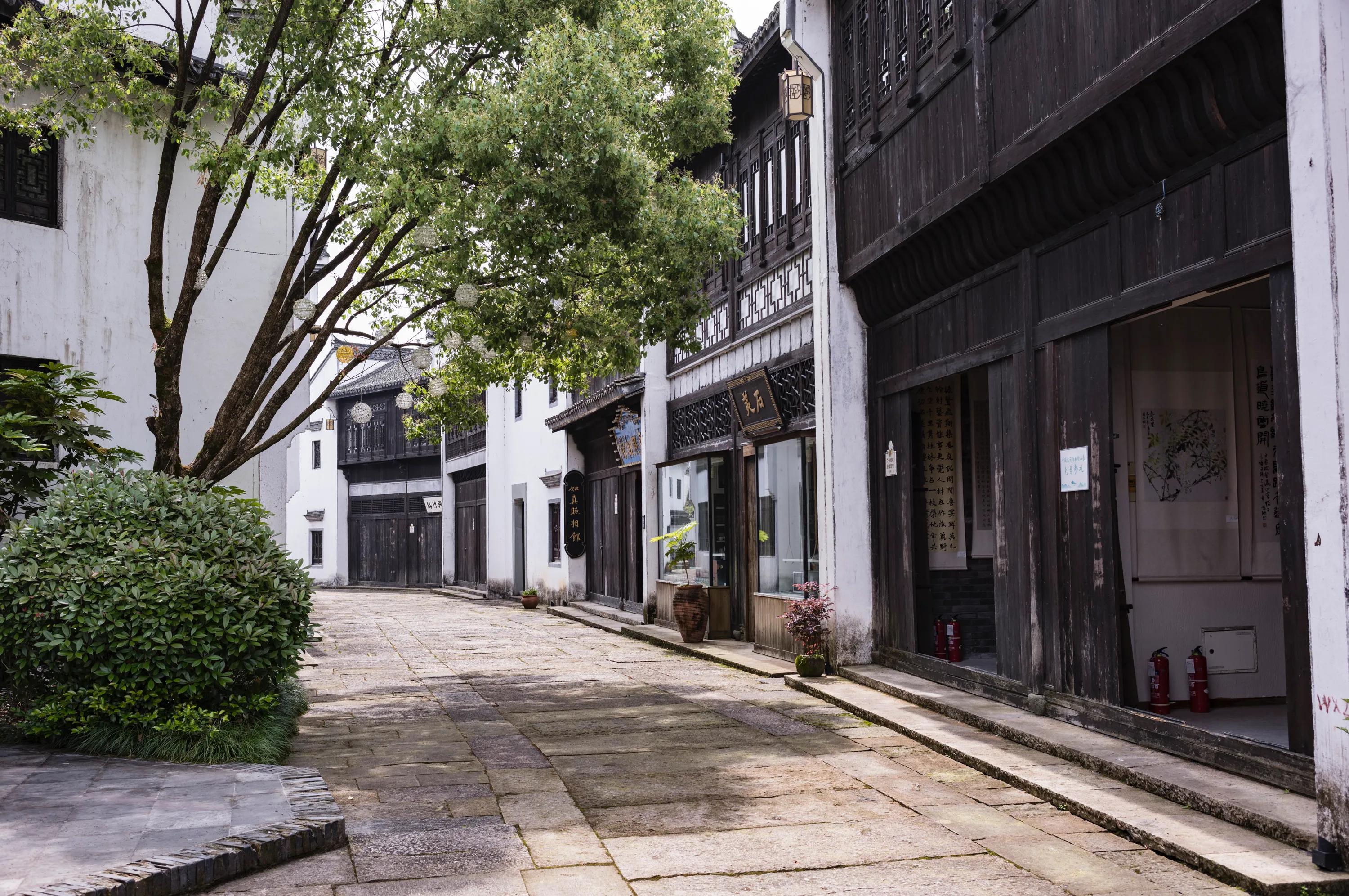 Homeland•Old House•Nostalgia - iNEWS