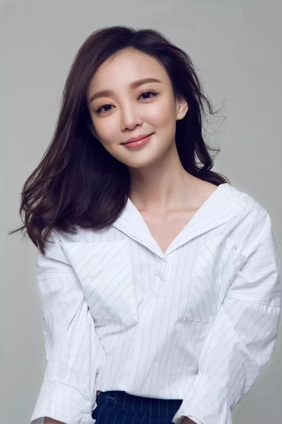 Big beauty Wang Xiaomin, pure and beautiful, super clear photo album, slender figure showing ...