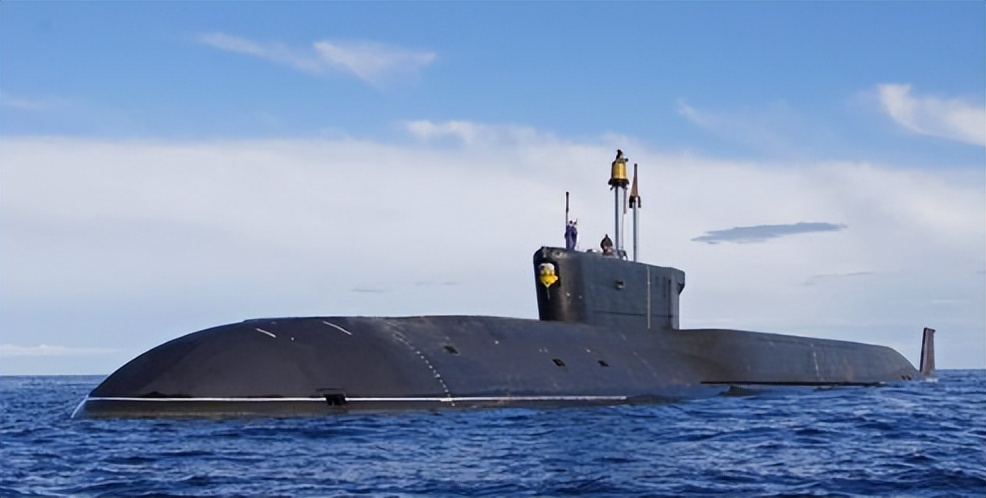 The 10,000-ton nuclear submarine will enter the peninsula, with 24 ...
