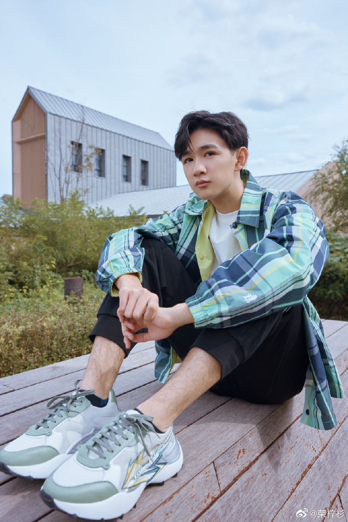 9.2 Beautiful pictures: Li Yitong, Zhang Yixing, Zhao Lusi, Luhan, Gong ...