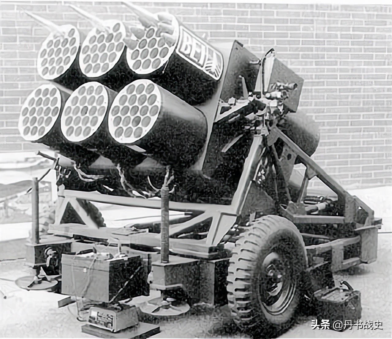 Soldiers' DIY weapons, the XM-477 towed rocket launcher of the 101st ...