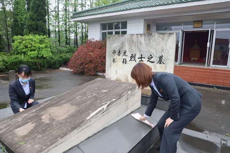In 1999, Xu Xinghu, a martyr who died in the NATO bombing, how did his ...
