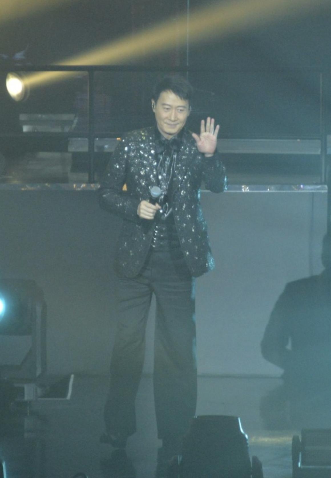 The Liming Macau Concert kicked off, singing the golden songs of the ...