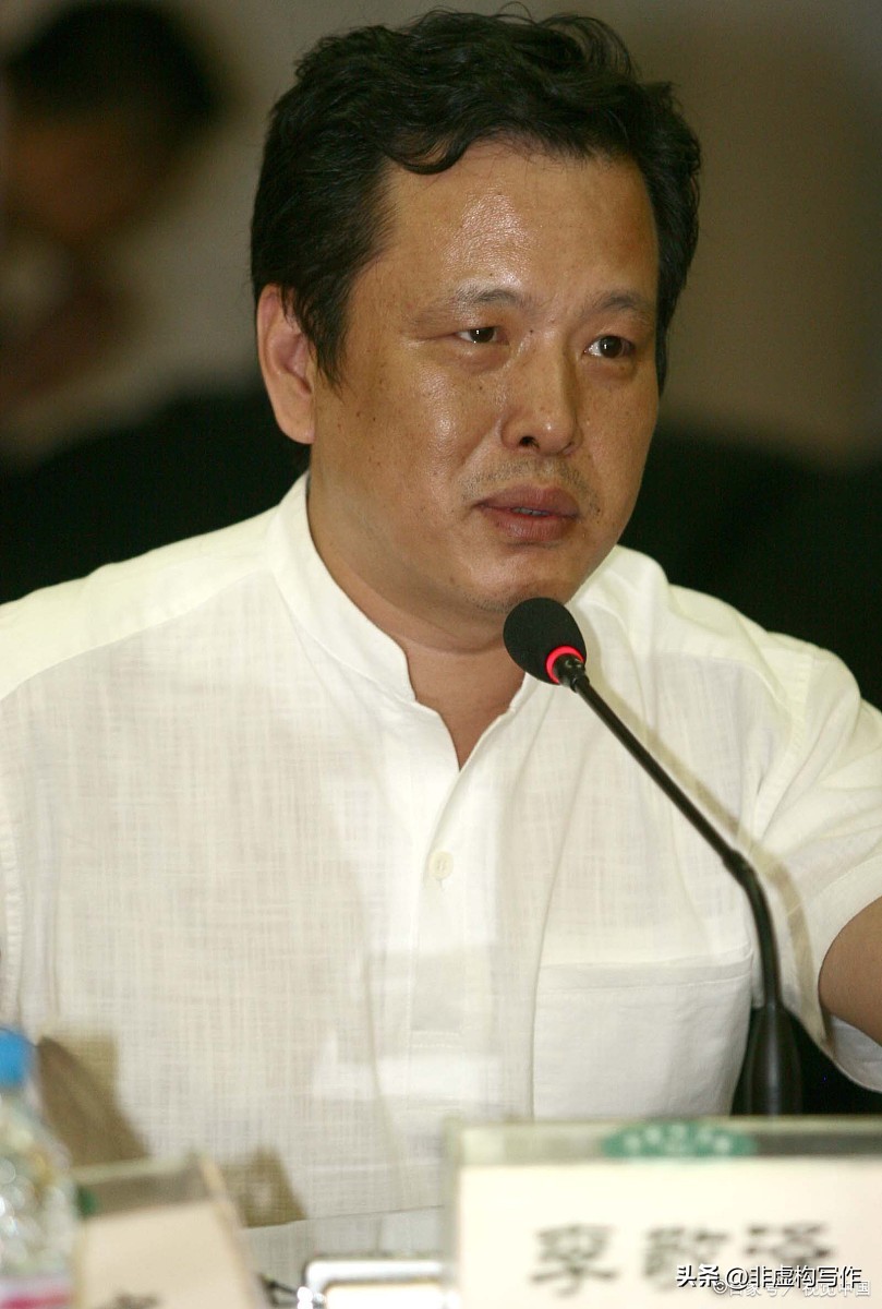 Li Jingze: To write prose to express modern real complex experience - iNEWS