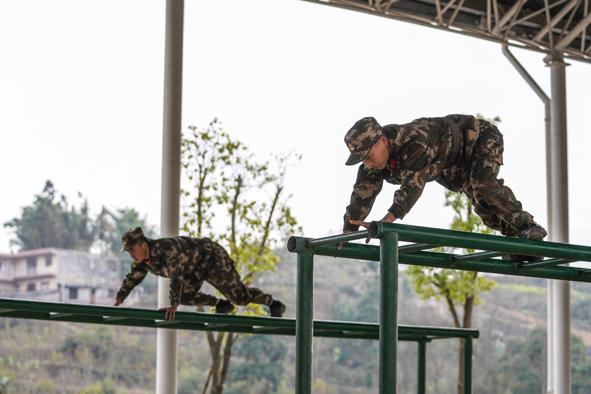 Defeat the 400-meter obstacle, the old and new PK releases "the power ...