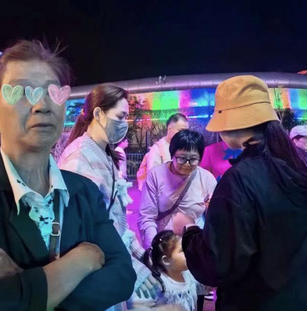 Shocking! Biting Guo showed a haggard face while celebrating Halloween ...