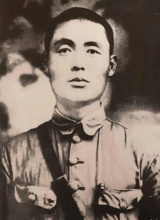 When Zhang Mingyuan went to Beijing in 1974, Mr. Zhu asked after seeing ...