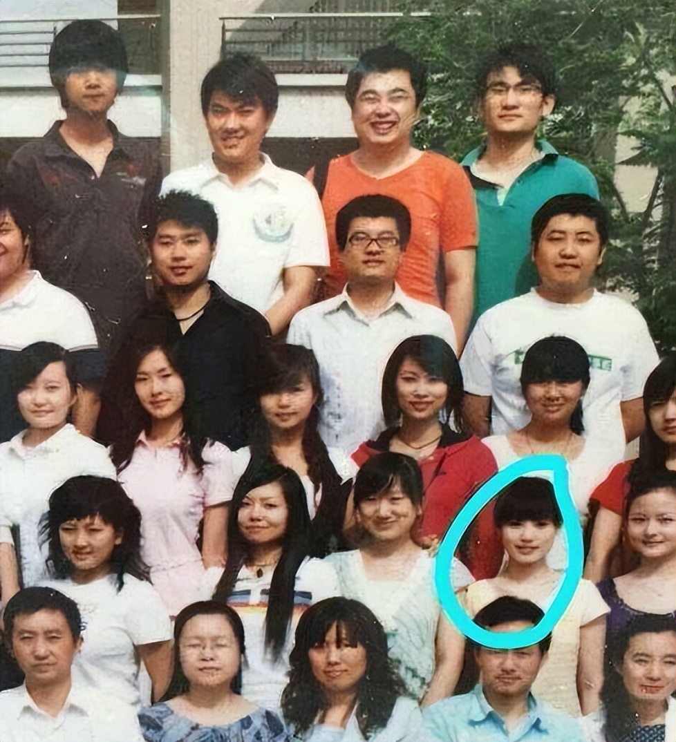 Six years after divorcing Wang Baoqiang, Ma Rong realized that it was ...