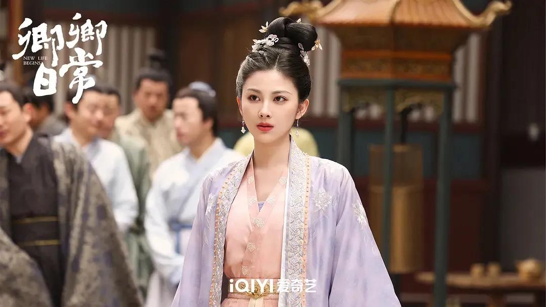 All members of the sister team in "Da Feng Da Chang Ren", Di Di is the ...