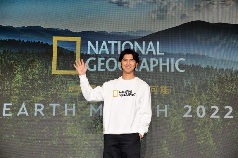 Chen Bolin talks about his 7-year-old girlfriend's low-key flash - iNEWS