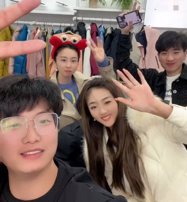 Tian Jing sang Qiqi and gave Xu Ma a back photo, Yao Dad laughed ...