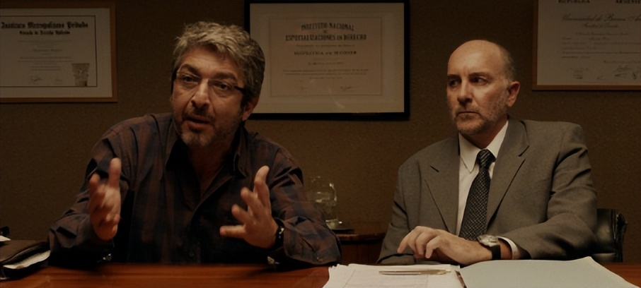 The theme definition, exploration of human nature, and interweaving and ...