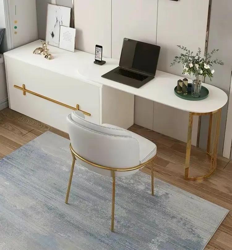 The double bed is outdated, the new "invisible bed" is neat, beautiful ...