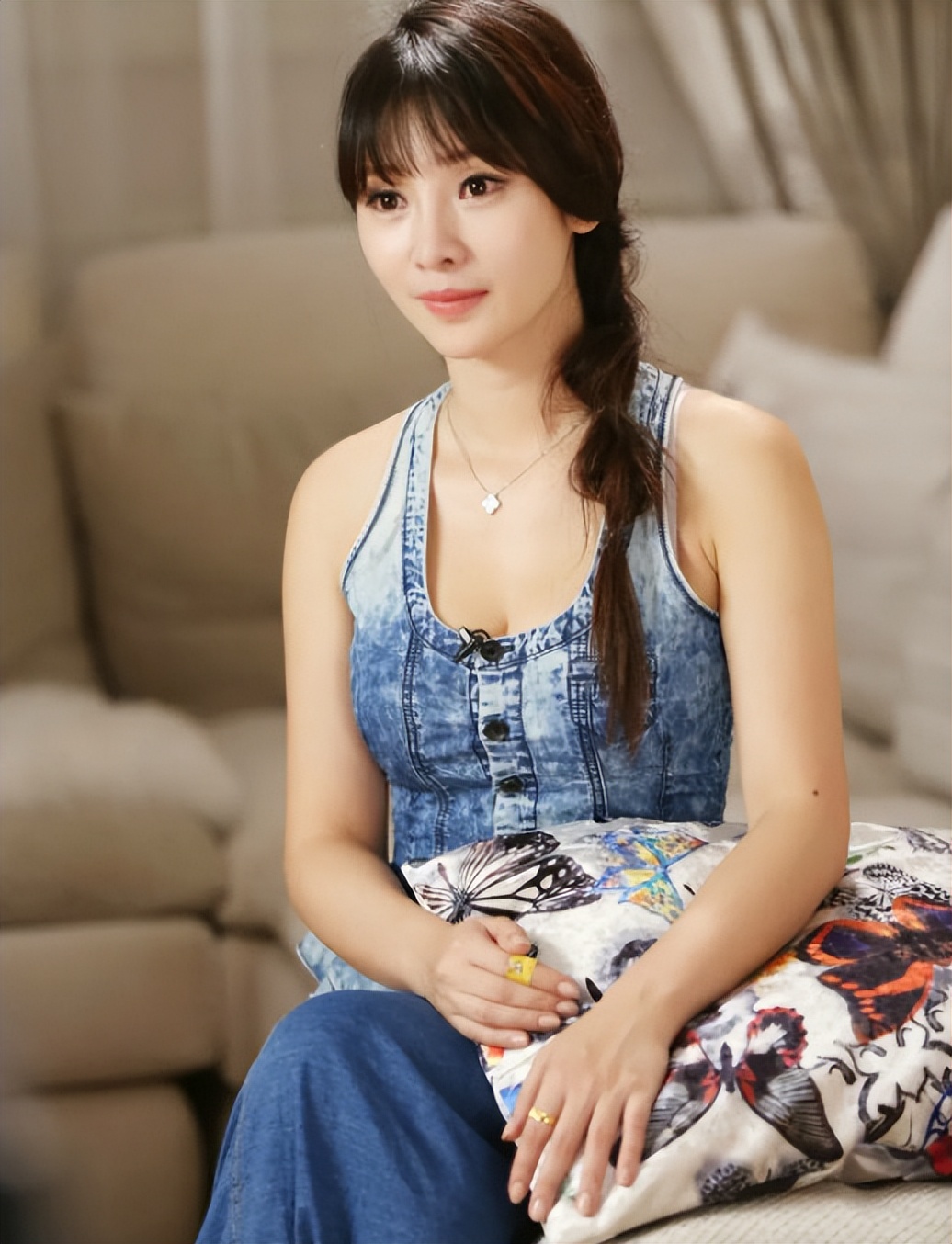 Liu Yan was questioned about plastic surgery. She lost 20 pounds and ...
