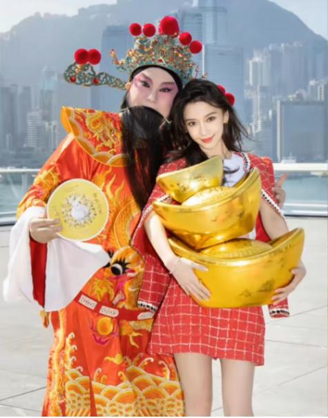 Yang Mi, Hawick Lau, Li Xiaofeng, Liu Shishi, baby, Chen Yuqi and Hu ...