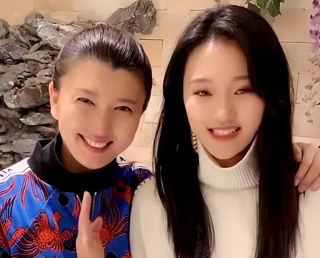 In 2017, 45-year-old Yan Xuejing became a grandmother, but she was ...