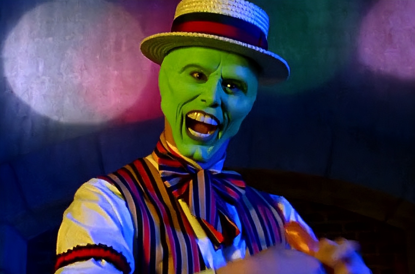 The unlucky guy who was changed by the mask in "The Masquerade ...