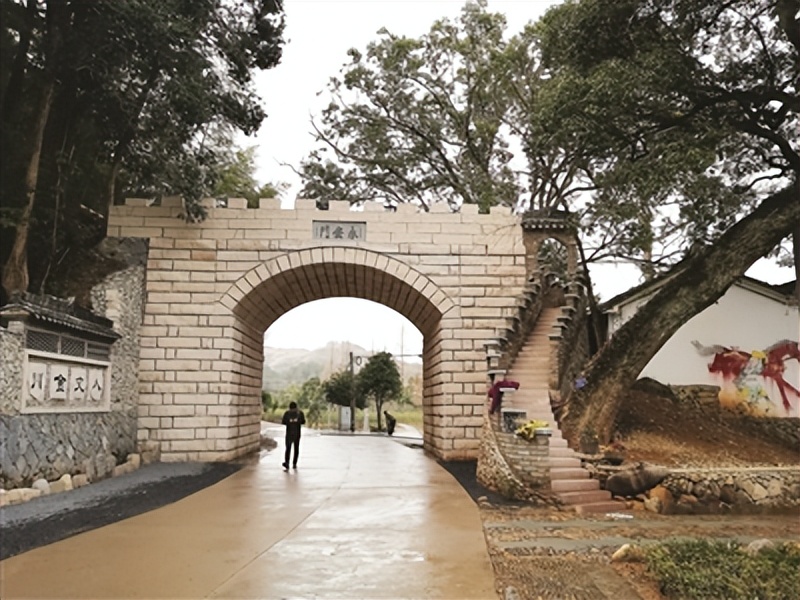 Jinchuan Ancient Village, surrounded by mountains and water, Zhongling ...