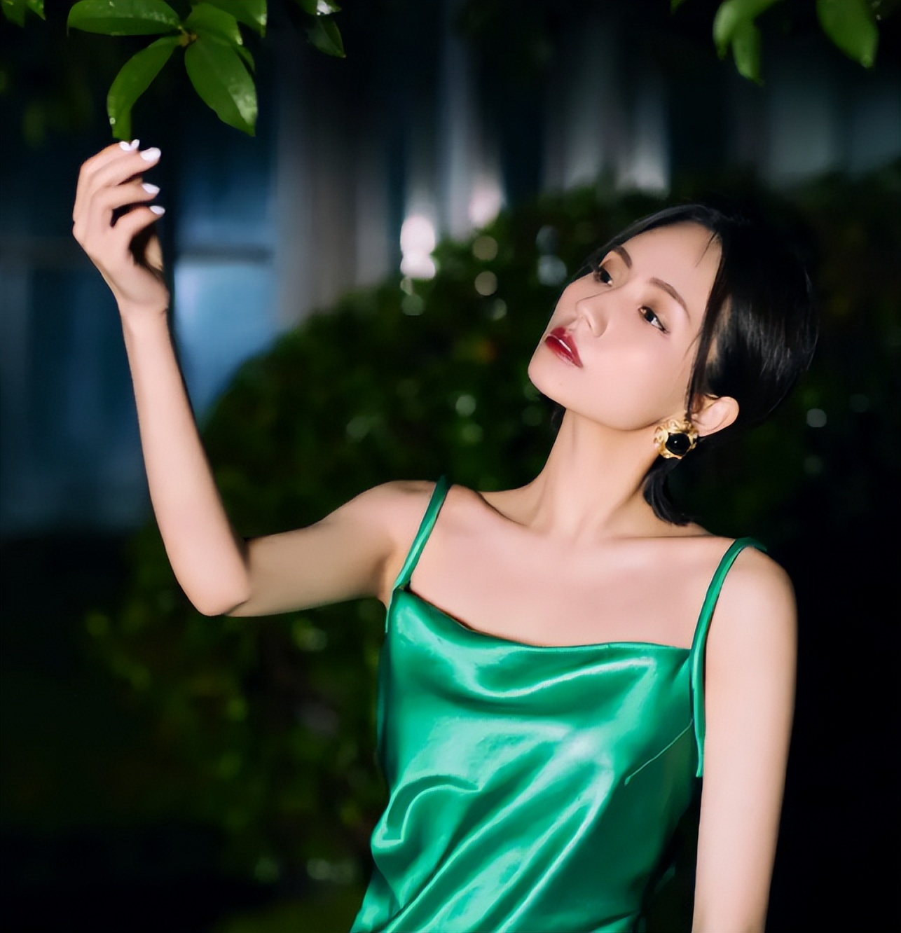 In 2009, the fast girl ranked 5th, the singer was not popular, and ...