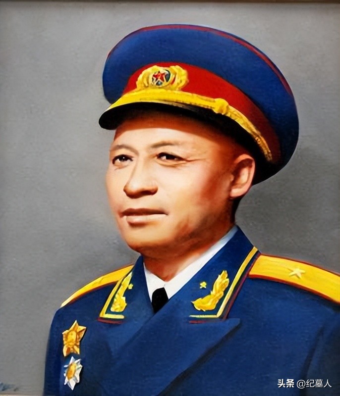 Lin Biao doesn't like greetings, but he always makes an exception when ...