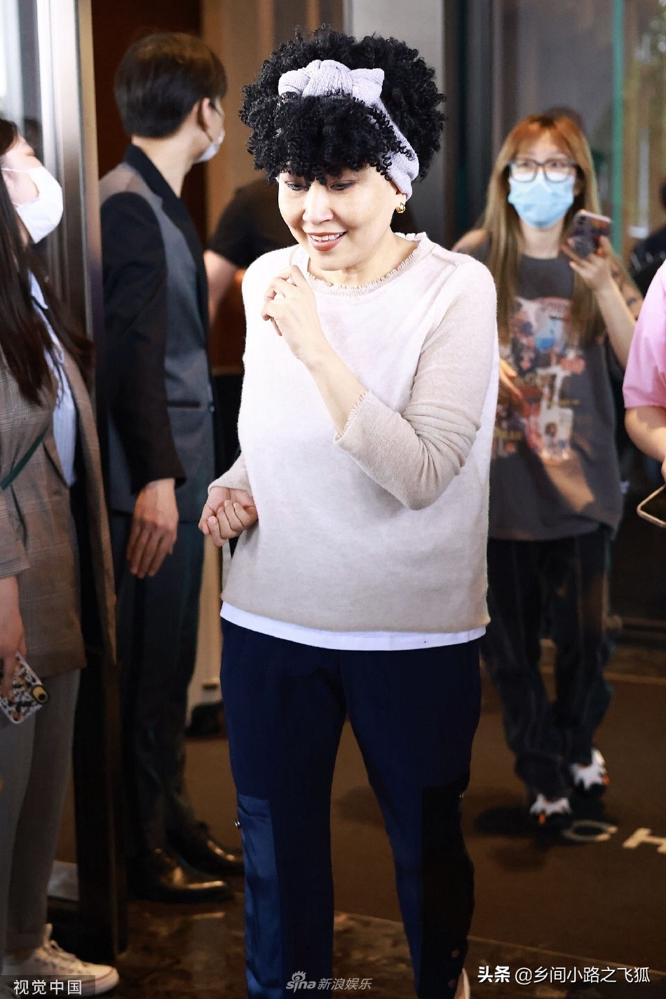 Zhang Qiang went to the recording of "Riding the Wind and Waves" with ...