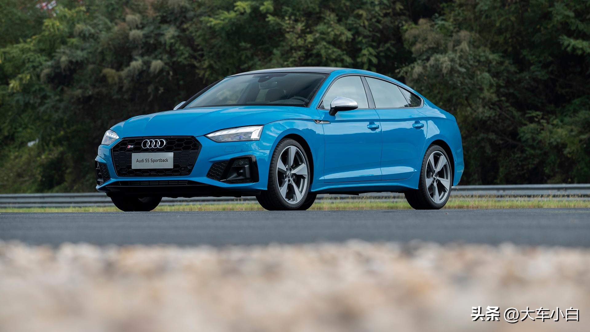 The exterior and interior remain unchanged, and the optional packages ...