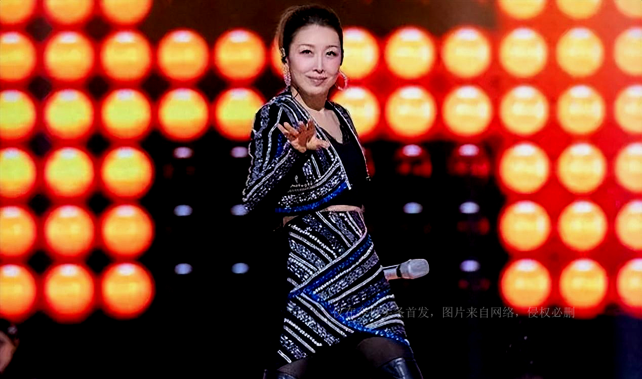 Queen Sun Yue: A happy family of three. Her husband is the richest man ...