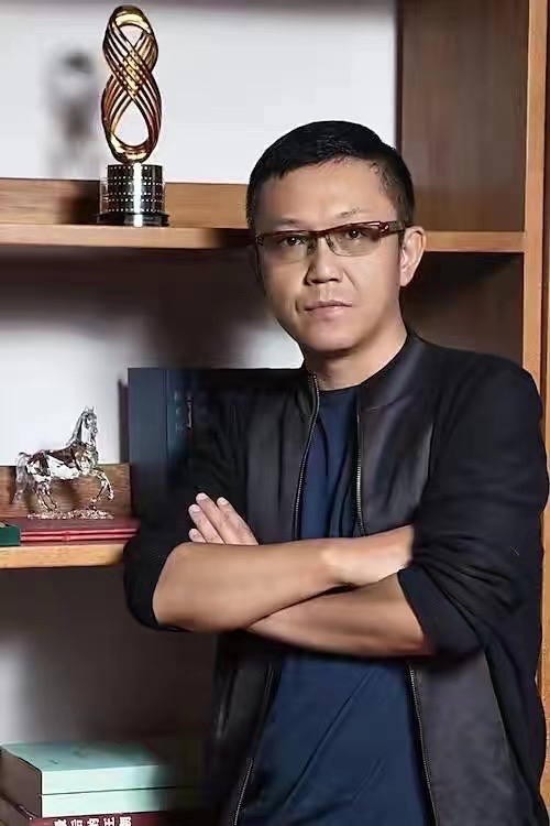 "No War in Peiping" producer Li Li died at the age of 51, his friend ...