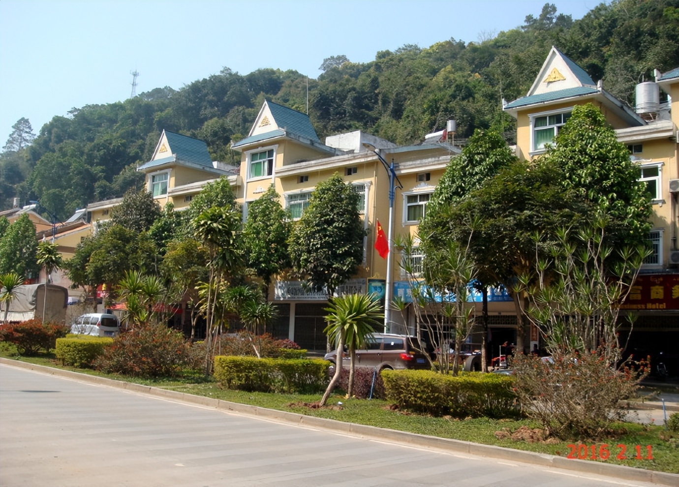 Self-driving tour of Laos: 1. Exiting the country by people and ...