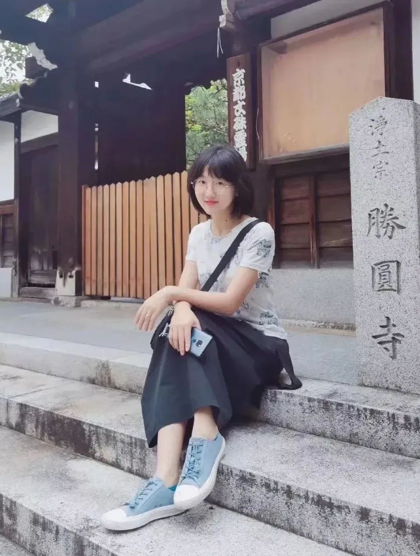 "She brought Li Shangyin back to us from 1200 years ago" - iNEWS