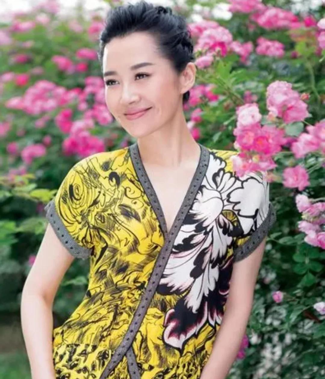 Charming Xu Qing stunning photo - iMedia
