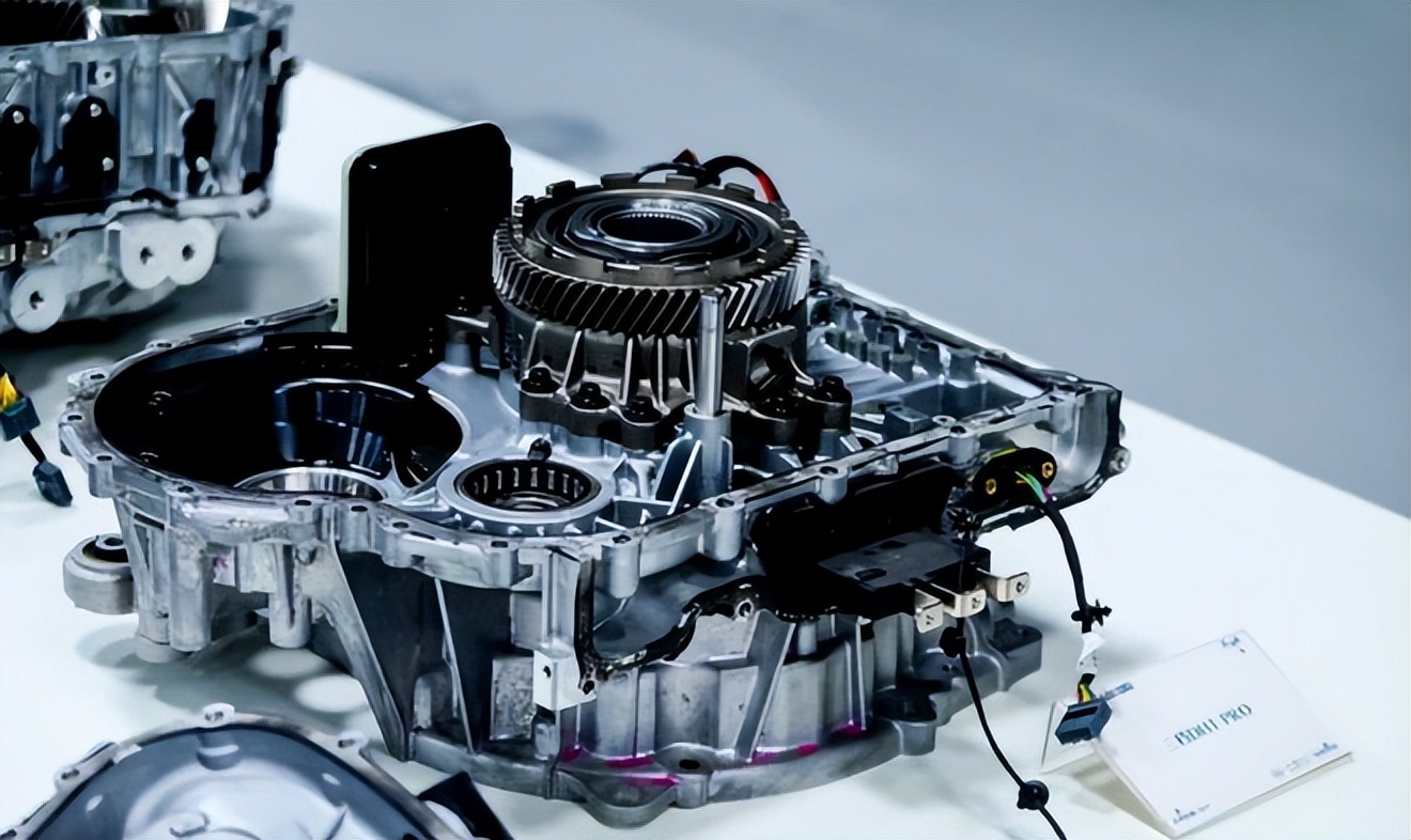 Challenge BYD DM-i, can Geely's 3-speed DHT technology become a new trend? - iMedia