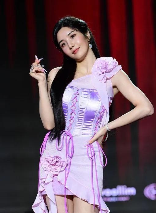 Concubine Quan Eun, who debuted three times in South Korea, looks sweet ...