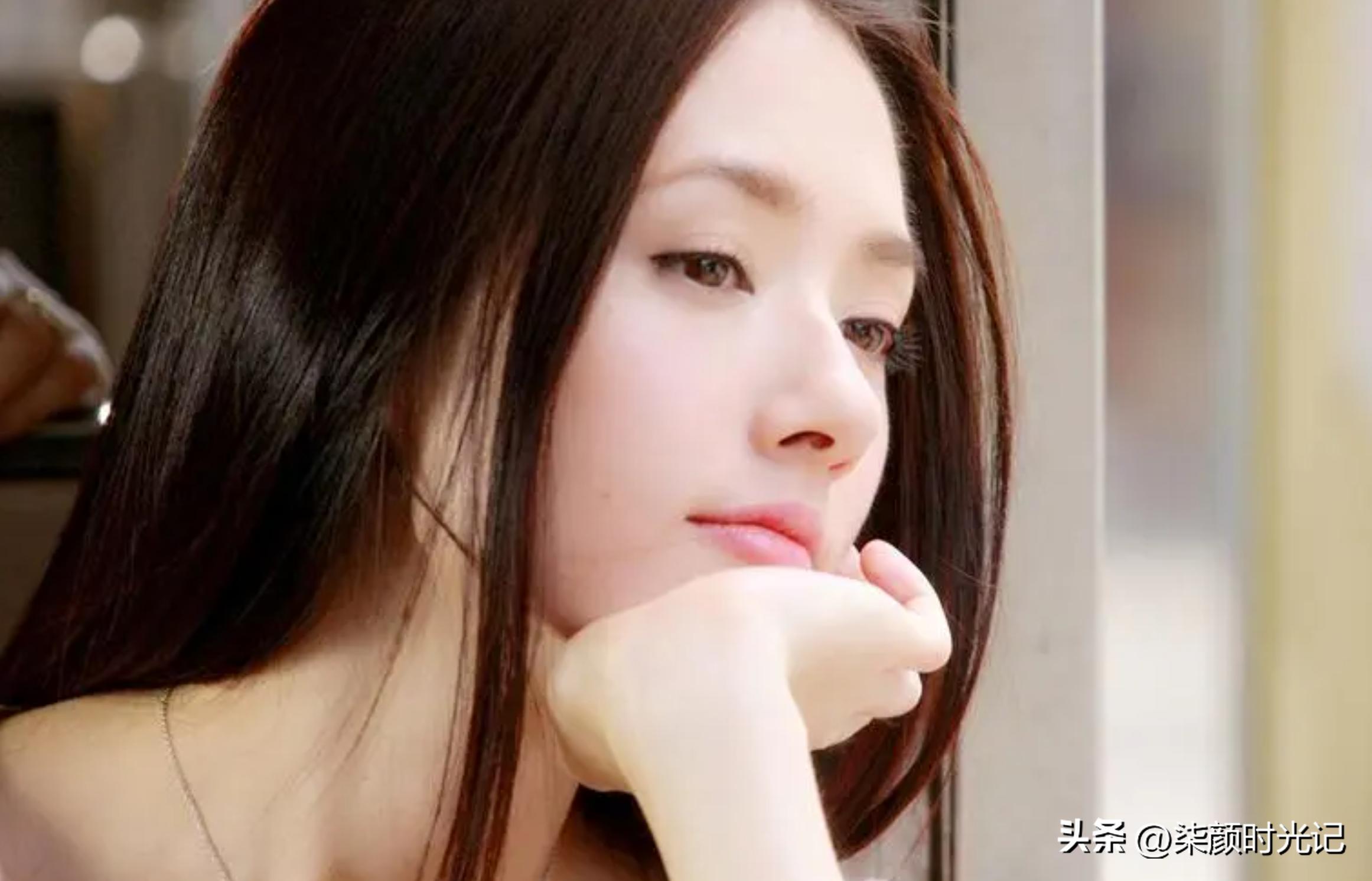 Guo Biting and Xiang Zuo attended the Toronto Film Festival in an all ...