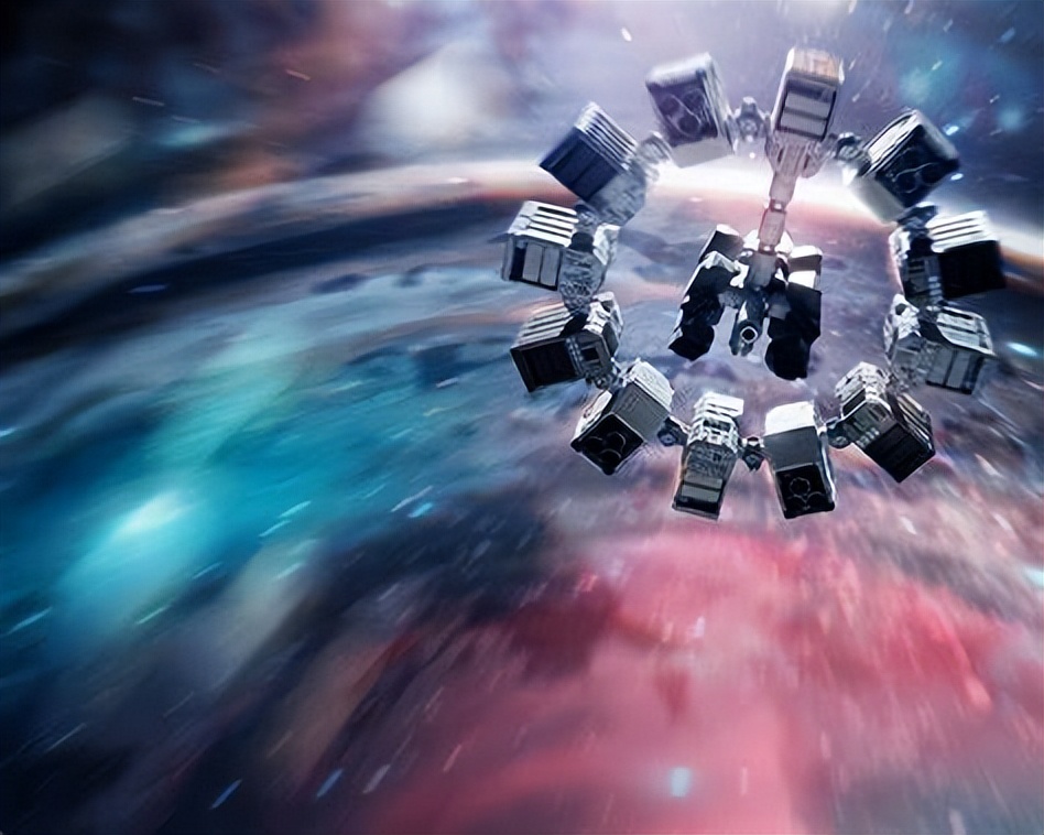 "Interstellar": Traveling through time and space, a desperate ...
