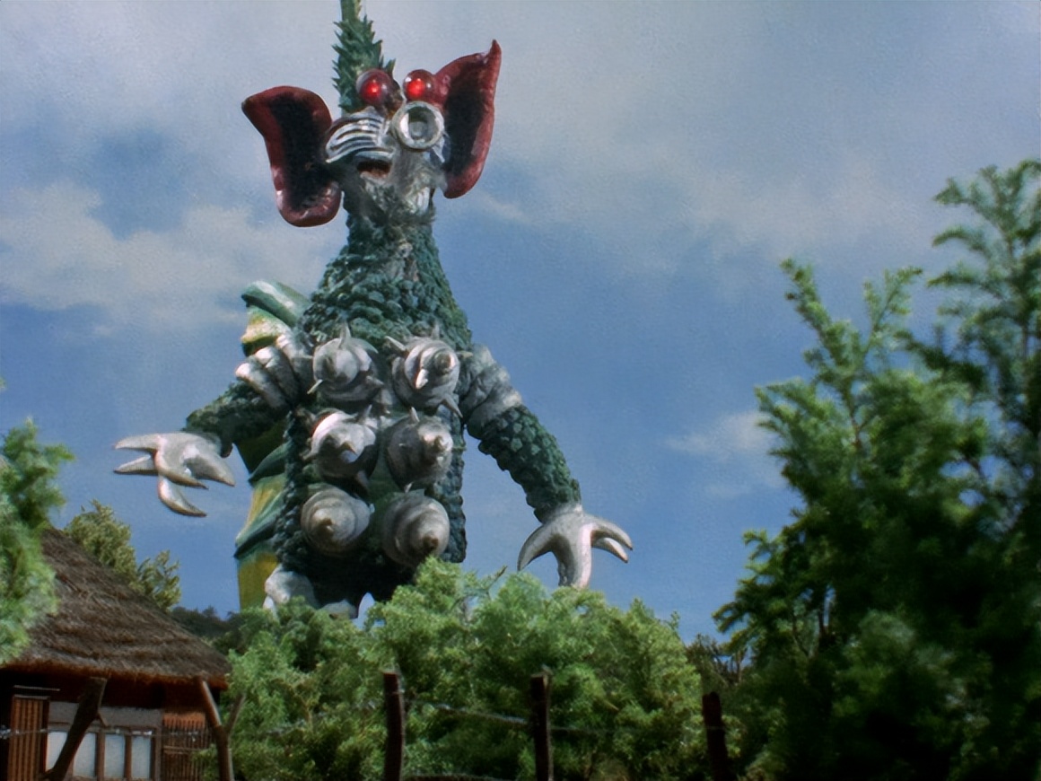 Taro Altman Monster Encyclopedia III - iNEWS