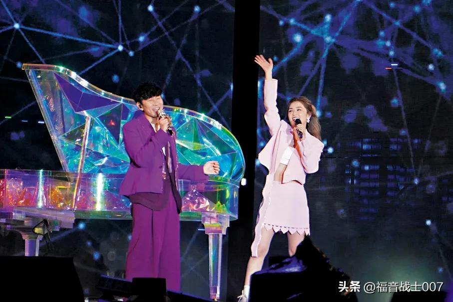 JJ Lin celebrates his 42nd birthday at the end of Hong Kong Sao, and Ah ...