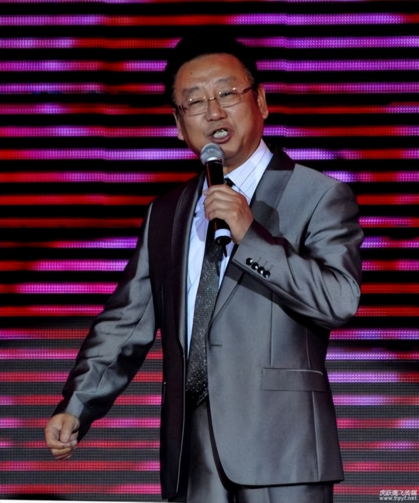 Jiang Dawei looked down on peasant singers, criticized Zhu Zhiwen for not being able to get on ...