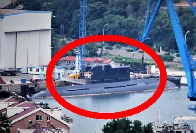 China's 032 submarine reveals its true face! Its firepower cannot be ...