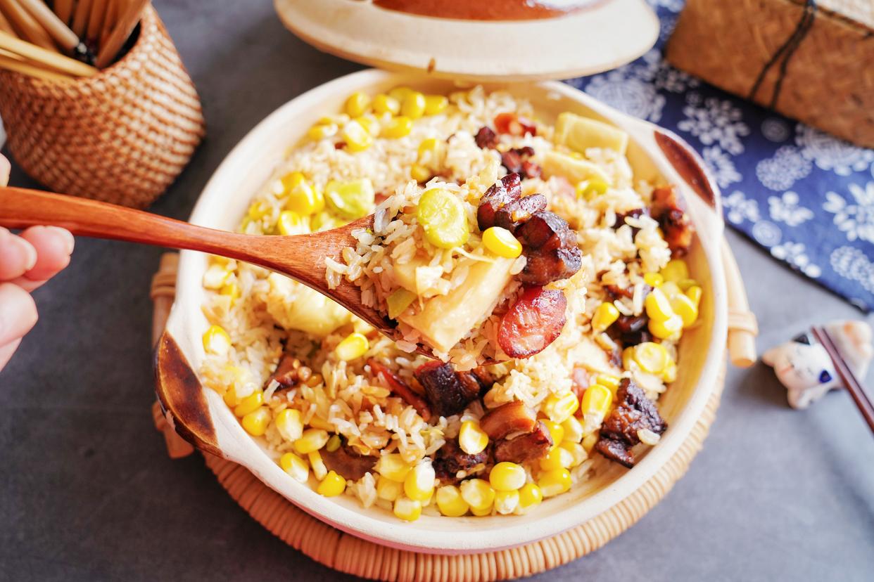 The taste that spring should have, this pot of stewed rice with spring ...