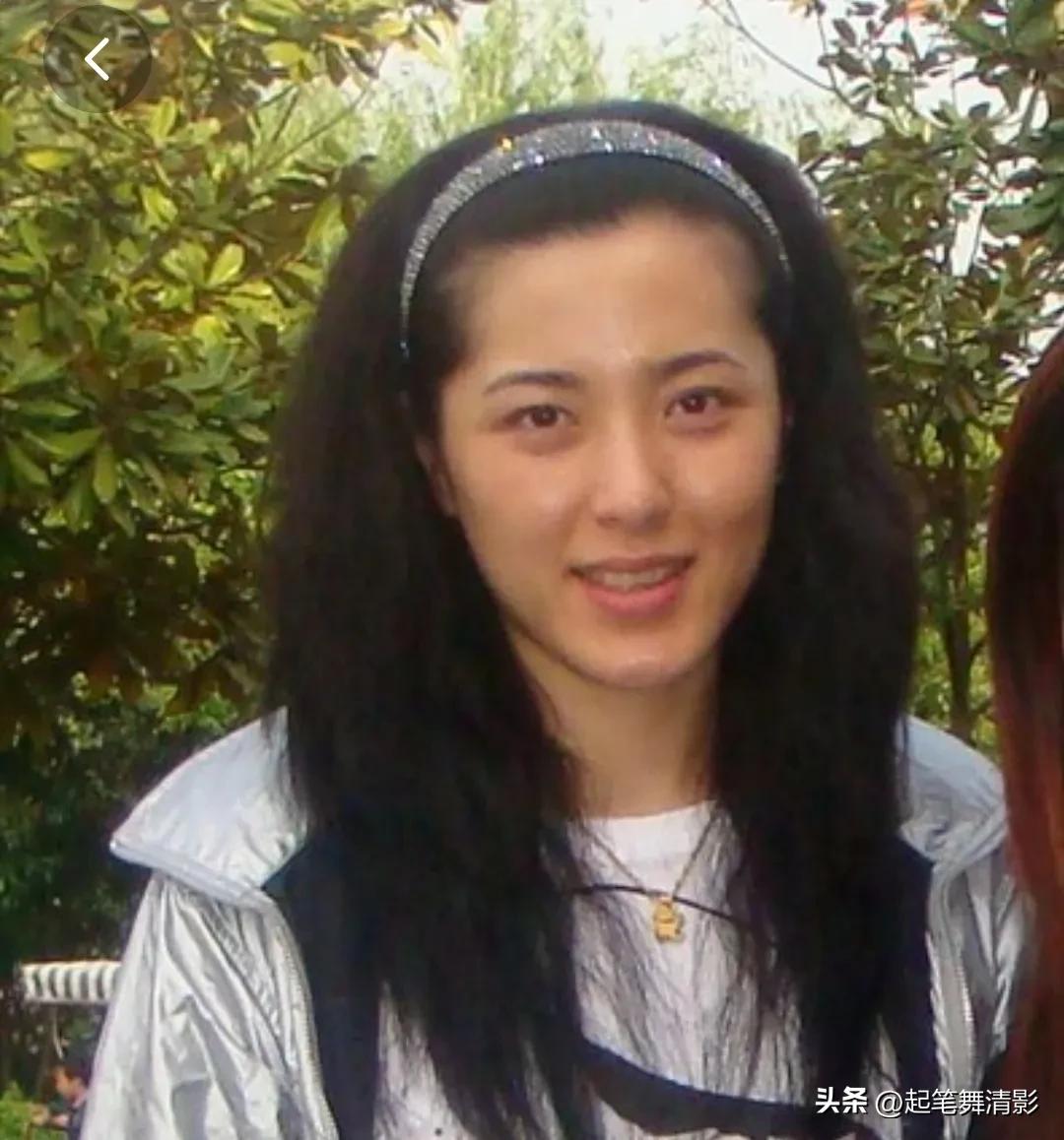 24 The female doctor said that the 47-year-old actress Zeng Li was at ...