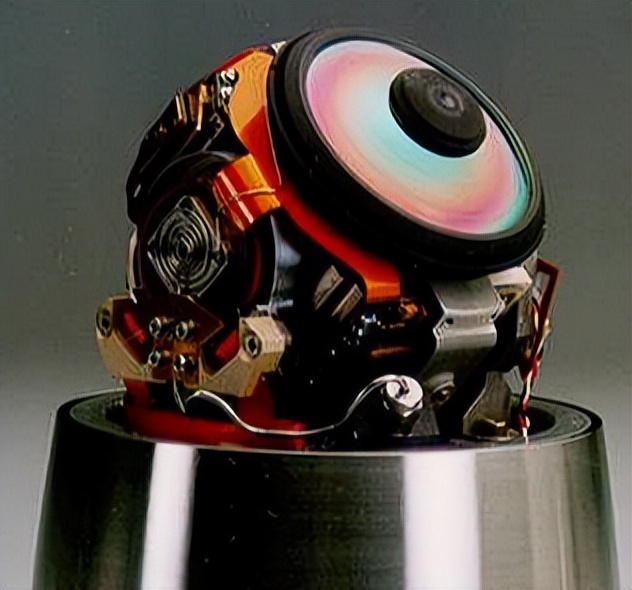 How does the missile "eye" keep a close eye on the target? Demystifying ...