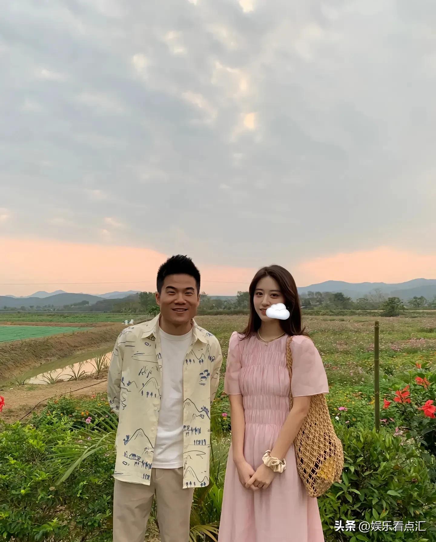 Dong Yuhui ran into a beautiful alumnus in Yunnan, she looks like Zhang ...