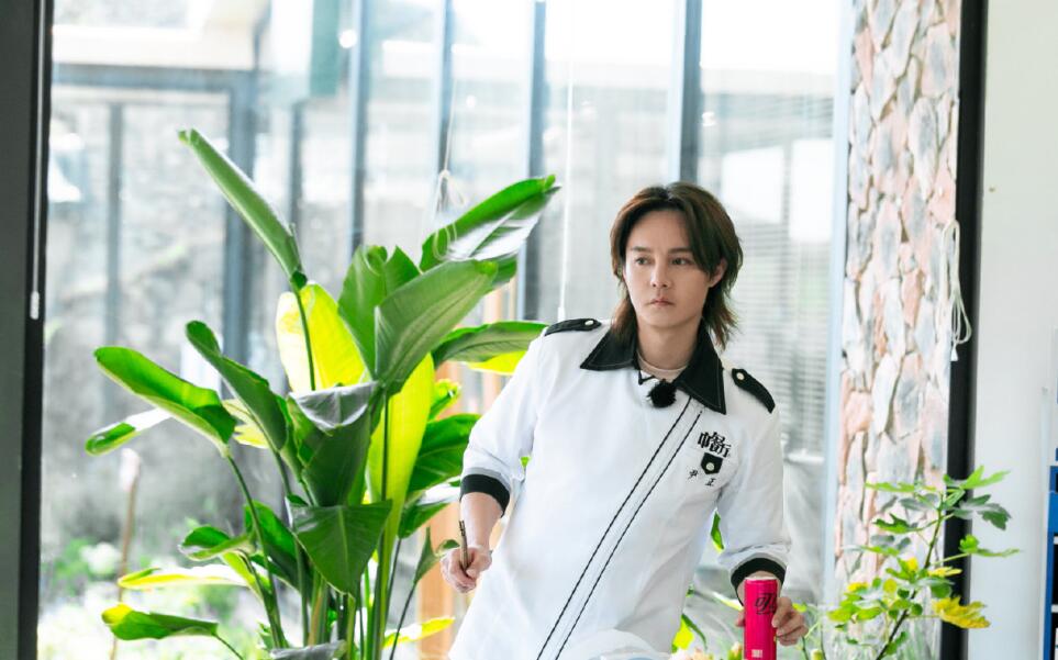 More bold than Zhao Liying, more sober than Huang Xiaoming, Yin Tao is ...