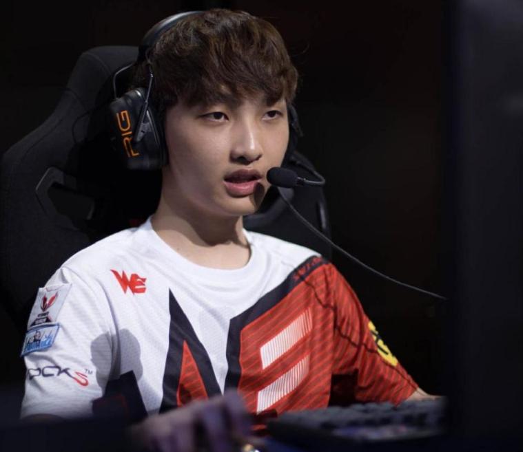 兮夜回WE了！Doinb透漏兩則轉會消息，LNG迎來輔助綠毛 - 頭條匯