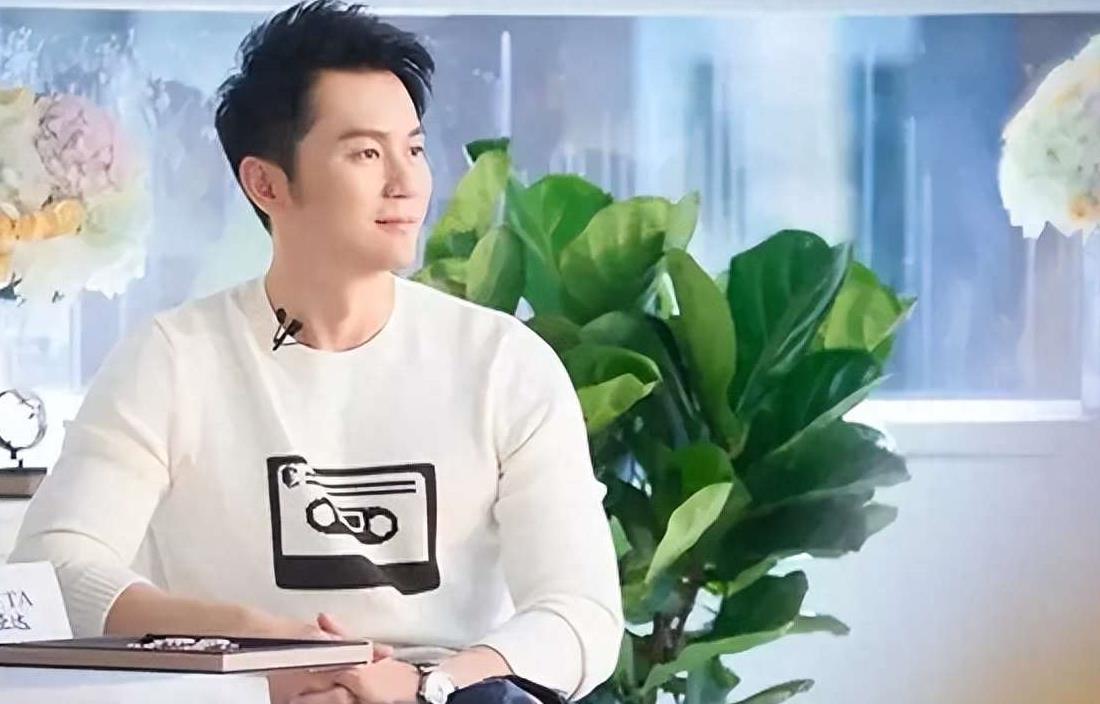 According to reports, Yan Ni and Li Chen, who are 7 years younger, have ...