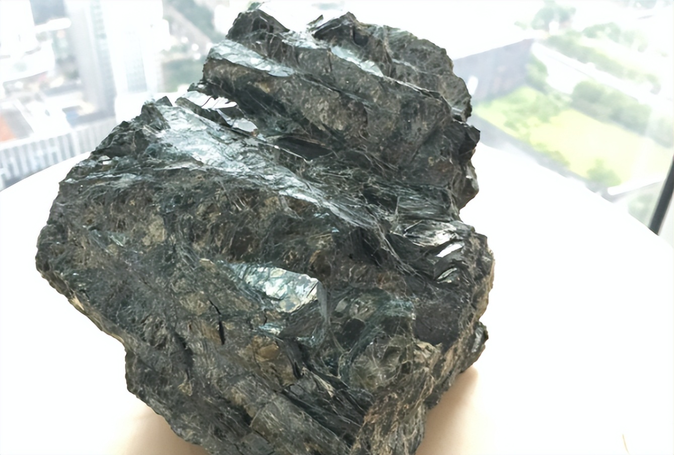 What is the chemical composition of natural rubidium ore and its ...