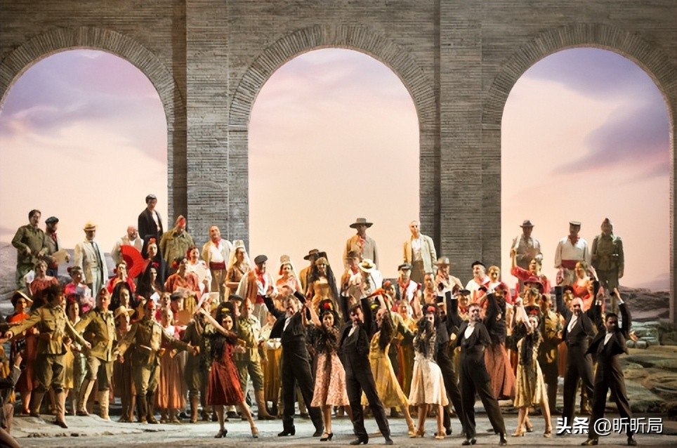 An in-depth analysis of ancient Greek poetry, what is the connection ...