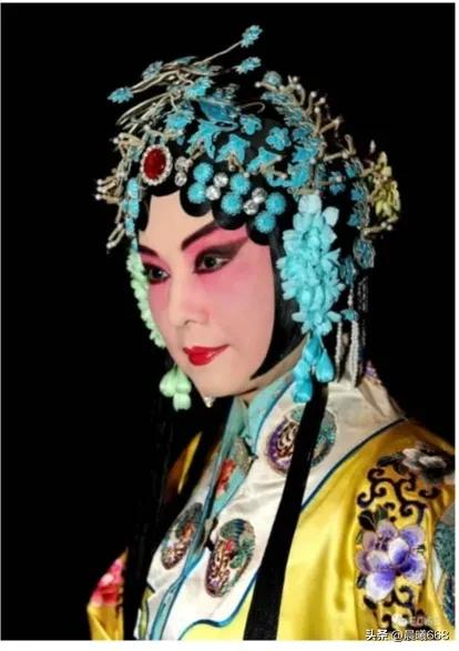 A Wonderful Flower of Peking Opera Blooming in a Foreign Country - iNEWS